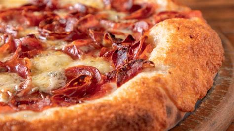 No Lazy Park Pizzas E Hambúrgueres São Servidos Direto De Contêineres Veja SÃo Paulo