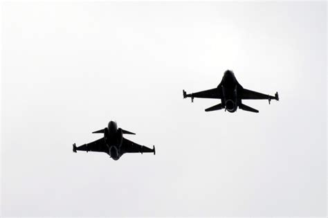 A Fab E O F 16 Uma Análise Realista Tecnodefesa