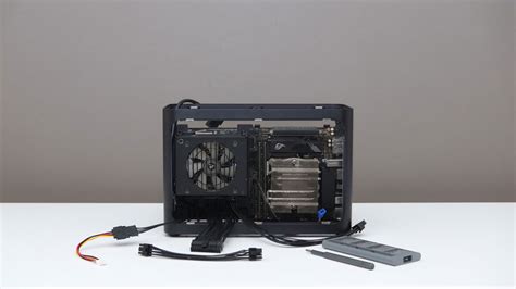 CableMod Custom Keyboard And PSU Cables Overview