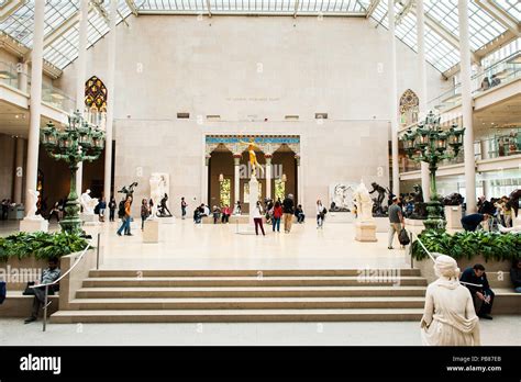 New York Usa Sep 25 2015 Interior Of The Metropolitan Museum Of