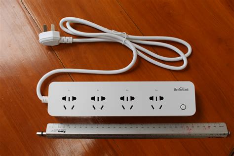 Broadlink Mp1 Quad Socket Wifi Power Strip Review And Teardown Cnx