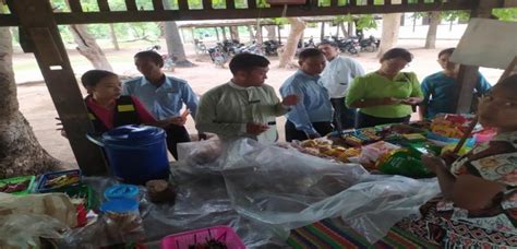 သရက်မြို့နယ် ကျောင်းများရှိ ကျောင်းမုန့်ဈေးဆိုင်ပိုင်ရှင်များအား အသိပညာပေးဆွေးနွေးခြင်းနှင့် က