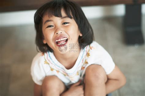 可爱的儿童笑脸高清图片下载 正版图片502010623 摄图网