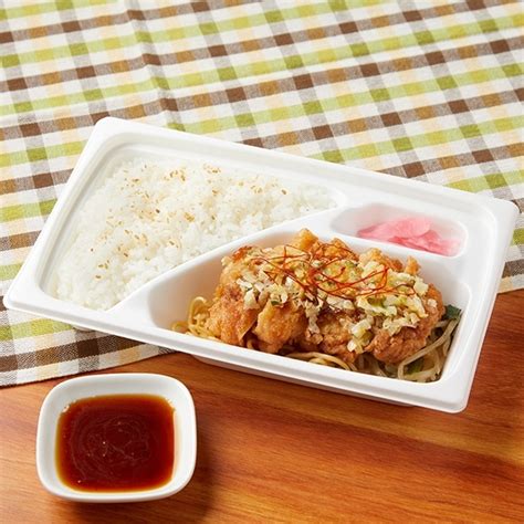 ファミリーマート 香味野菜が決め手の油淋鶏弁当の感想・クチコミ・値段・価格情報【もぐナビ】