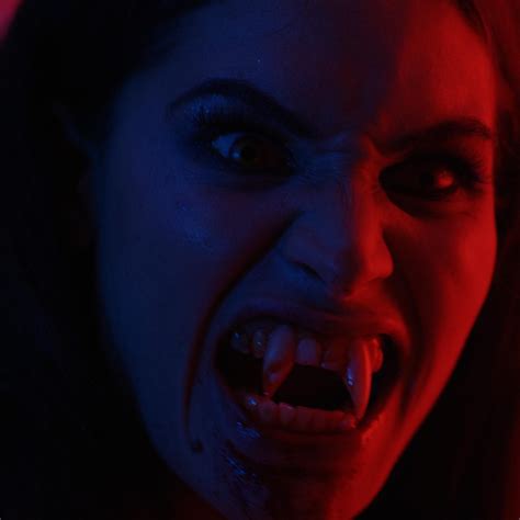 Vampire Fangs R Vampirefangs