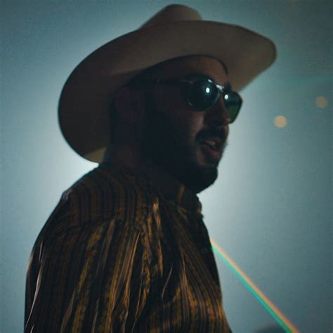 Letra De Chico Enamorado De El Ezequiel Musixmatch