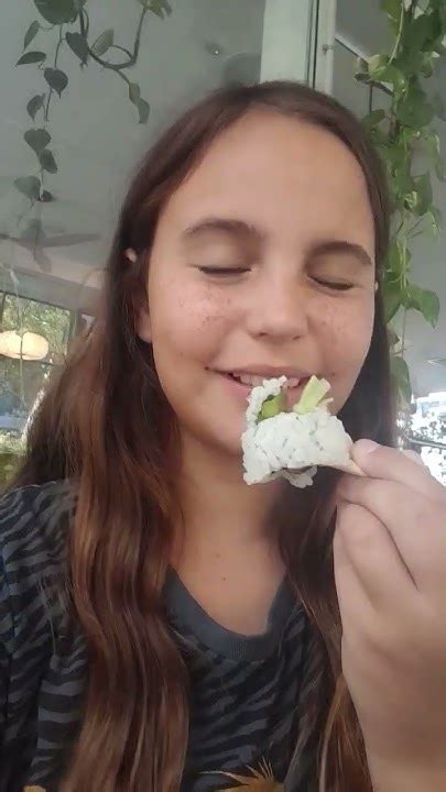 באלי סושייייי ויראלי מכורה לסושייייי🍚🍙🍣🍱😋🤩😇 Youtube