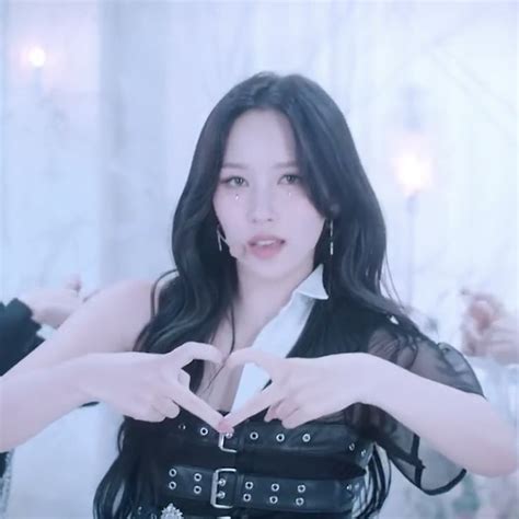 Pin On Minari Mina Girls In Love Kpop Girls