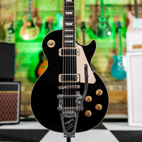 Gibson Les Paul Classic Bigsby In Ebony The Guitar Marketplace