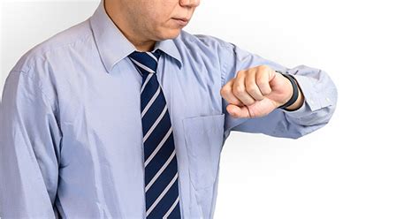従業員の無断欠勤が続く原因は？対応方法と解雇の手順・注意点を解説！ 勤怠管理コラム（総務・人事のお役立ちコラム） クラウド勤怠管理
