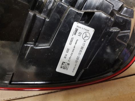 Yahooオークション Aクラス W177 前期 右テールランプ Led A177 90
