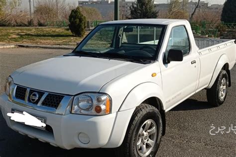 نیسان پیکاپ تک کابین کارکرد ۲۹۰هزار کیلومتر بدنه چند لکه رنگ بدون ضعف