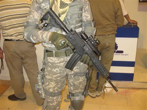 Iranian Soldiers Showing Off New Assault Rifle [1200x830] R Militaryporn