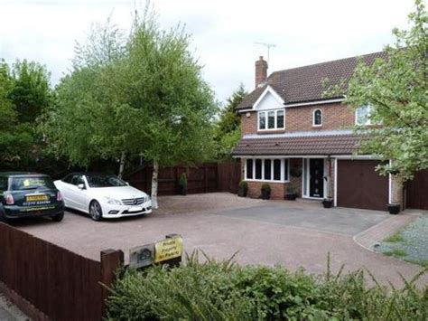 Property Valuation 29 Bentley Drive Church Langley Harlow Cm17 9pa