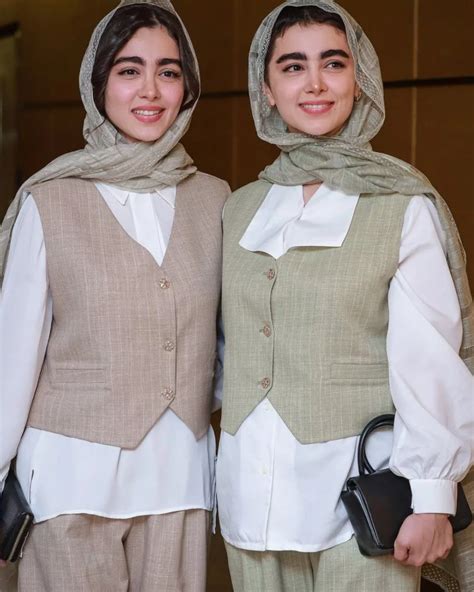 ‎💗گالری عکس و فیلم هنرمندان💗‎ ‎عکس های جدید سارا و نیکا در برج میلاد 😍😍😍😍😍😍 Honarmandiranian