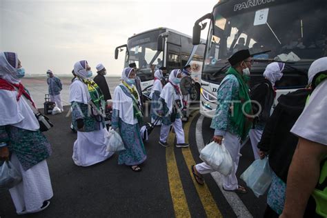 KEDATANGAN JAMAAH HAJI SURABAYA ANTARA Foto