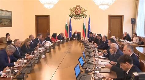 България иска извънредни конвергентни доклади за присъединяване к