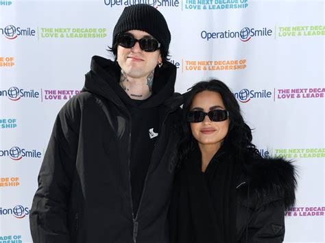 Demi Lovatos Mother Sweetly Reacts To Her Engagement To Jordan Lutes