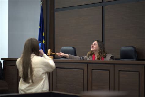 თბილისის კერძო სკოლის მოძღვარი ვიზიტი კავკასიის უნივერსიტეტში