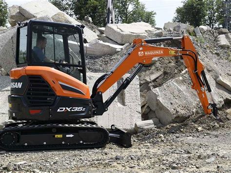 Miniexcavadora Orugas Tn