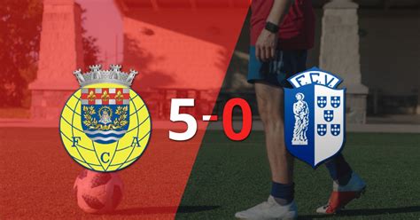 Rafa Mujica Anotó Un Doblete En La Goleada 5 0 De Arouca A Vizela Infobae