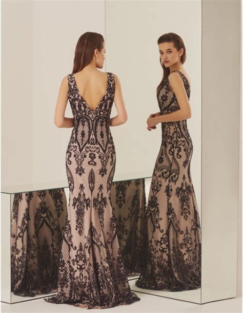 Vestido largo de fiesta con pedrería INVITADISIMA