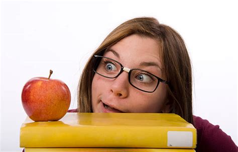 120 Fotos Bilder Und Lizenzfreie Bilder Zu Ugly Nerdy Girls Istock