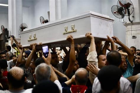 دموع في حضن التابوت أهالي ضحايا حادث كنيسة أبوسيفين يودعون ذويهم