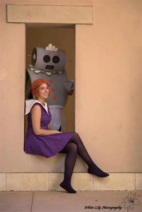 Jane Jetson And Rosie Celebrity Halloween Costumes Amazing Cosplay