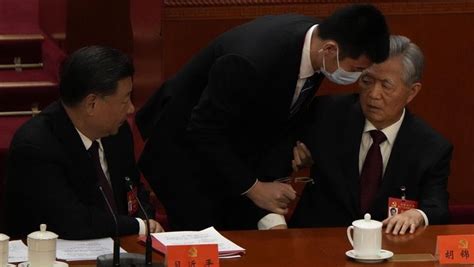 胡锦涛2008北京奥运遭剪掉任内重大政绩全消失老灯爆料陈希任胡锦涛专案组组长