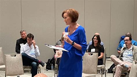 Where To Sit As A Panelist During A Panel Discussion