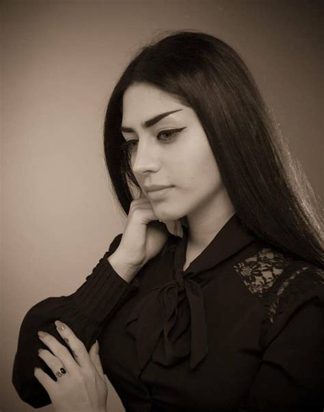 Mahafsoun Goth Women Face Hair Model Photographers Goth Girls Hair