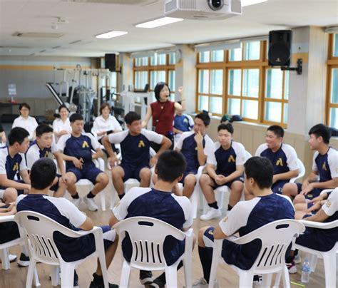 국제멘탈코칭센터 폐교 위기 영월 상동고 야구부 멘탈 코칭 지원