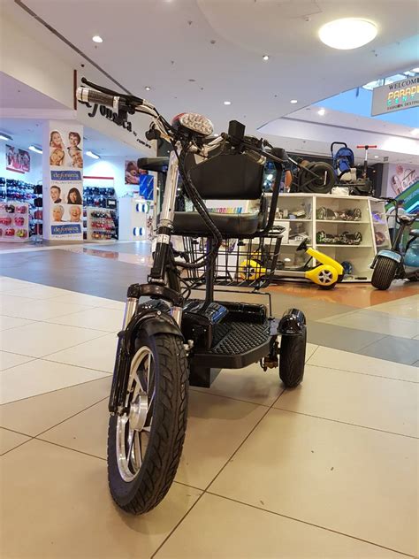 Електрическа триколка за възрастни с кресло Bl 750 електрически триколки за възрастни хора