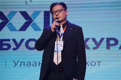 Танхимын шинэ ерөнхийлөгч Л Төр Од гэж хэн бэ