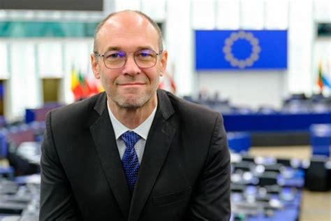 ROĐEN U ARGENTINI KAO POTOMAK USTAŠKOG ČASNIKA Šef delegacije Evropskog parlamenta za BiH