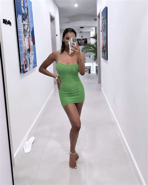 Brookliyn Wren Ufc Ring Girl R Wrestlingandmmafeet