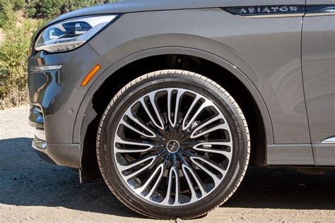 2020 Lincoln Aviator Specs Prices Mpg Reviews And Photos