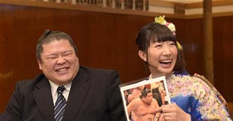 小泉エリ、元土佐豊はマンゴー型 前代未聞の「乳輪占い」結婚会見（1 3ページ） サンスポ