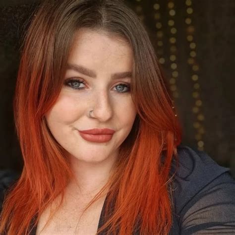 Chlo Cfosts On Threads