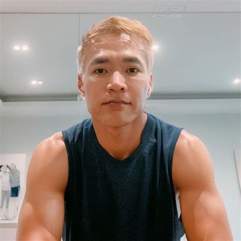 ชรัมภ์ เทพชัย ฐานันดรรัก Karaoke By Nagonekub And Spmpam On Smule Social Singing Karaoke App