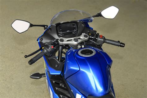 写真 Ym2211 091 13 Suzuki Gsx R125 │ スズキgsx R125〈いま国内で買える新型バイクカタログ｜原付二種