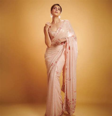 Karishma Tanna Raises Mercury In Hot Blouse And Matching Saree L Photos
