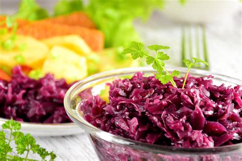 Najlepsza surówka z czerwonej kapusty jak z restauracji MOJA KSIĄŻKA