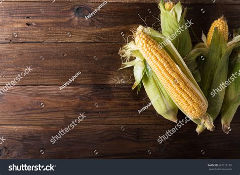 구운 옥수수 656개가 넘는 로열티 프리 라이선스 대상 스톡 사진 Shutterstock