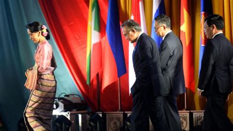 ဇူလိုင်လ ၁၂ ရက် ထိပ်တန်းသတင်းများ ဒေါ်အောင်ဆန်းစုနဲ့တွေ့ဆုံခဲ့တယ်လို့ ထိုင်းနိုင်ငံခြားရေးဝန်က