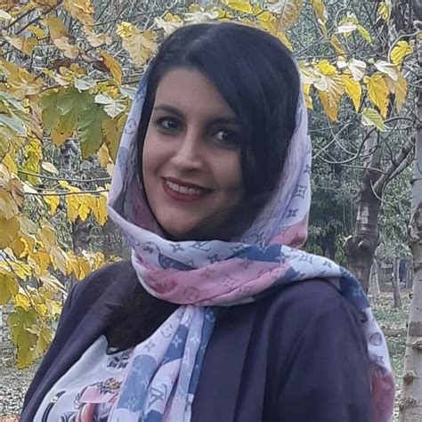 ‎چیترا‎ On Threads