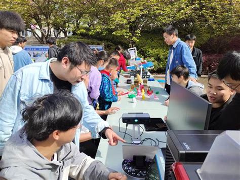 机电工程学院第五届智能制造工匠文化节开幕式暨校工匠技能创意产品展示活动成功举办 湖北工业职业技术学院新闻网 欢迎你