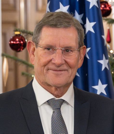 Tageblatt Lu Forum Russland Der Ewige Erzfeind Gusty Graas über Die Verhärteten Fronten