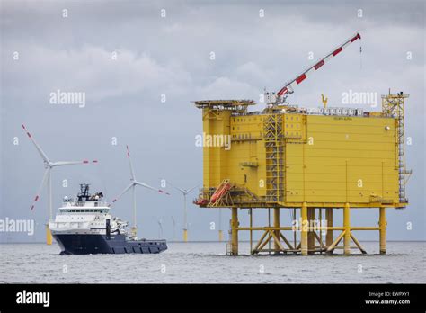 Topside Of Offshore Hvdc Converter Platform Dolwin Alpha In The Stock Photo Alamy